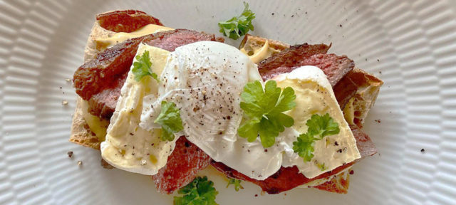 Hunter's Breakfast - Hunting