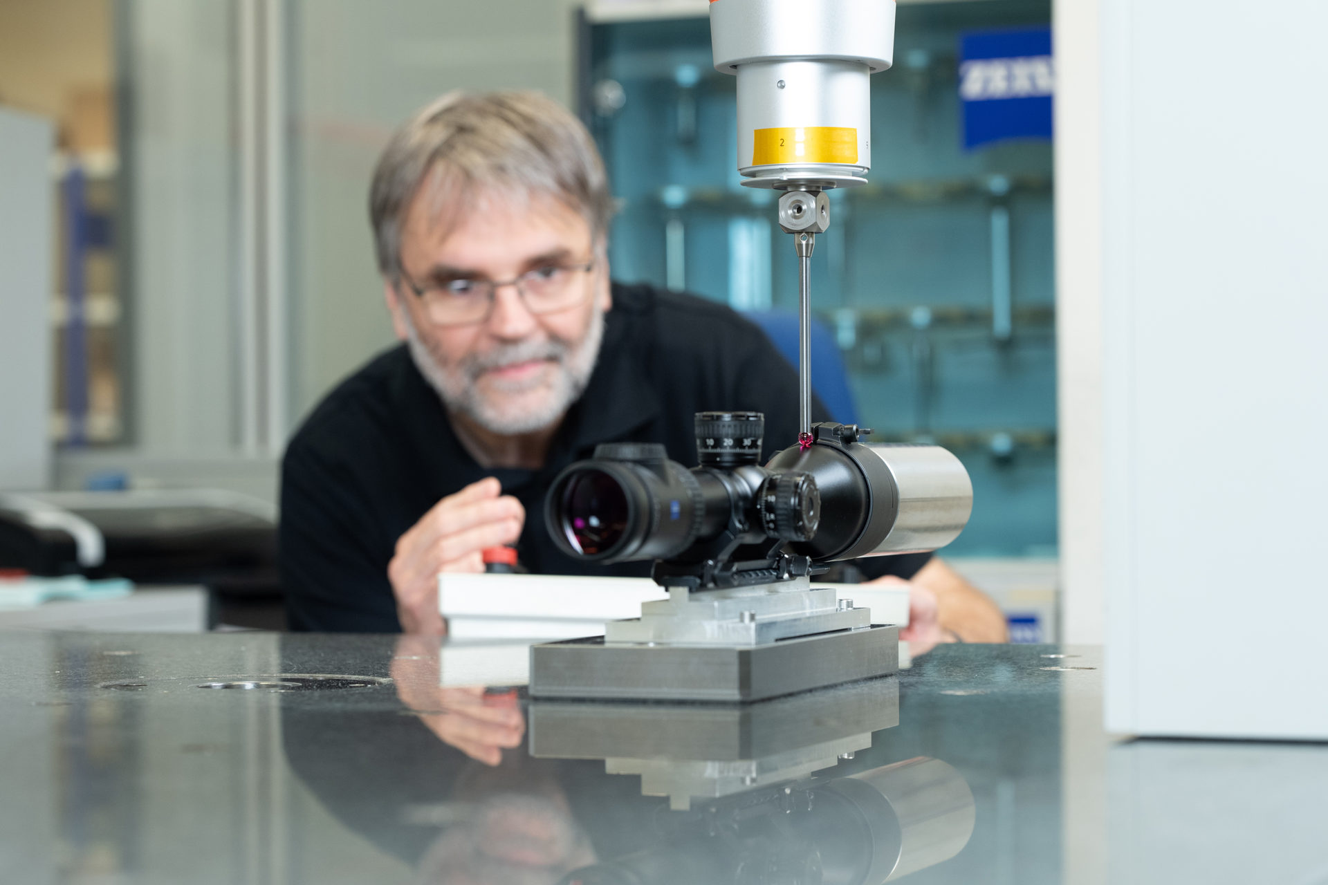 Clip-On Attachments in Use - ZEISS Hunting