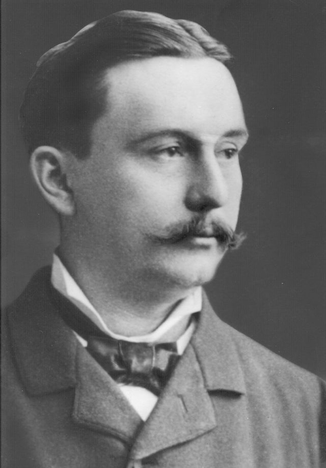 Pioneer in Optical Technologies (part 3) - Hunting