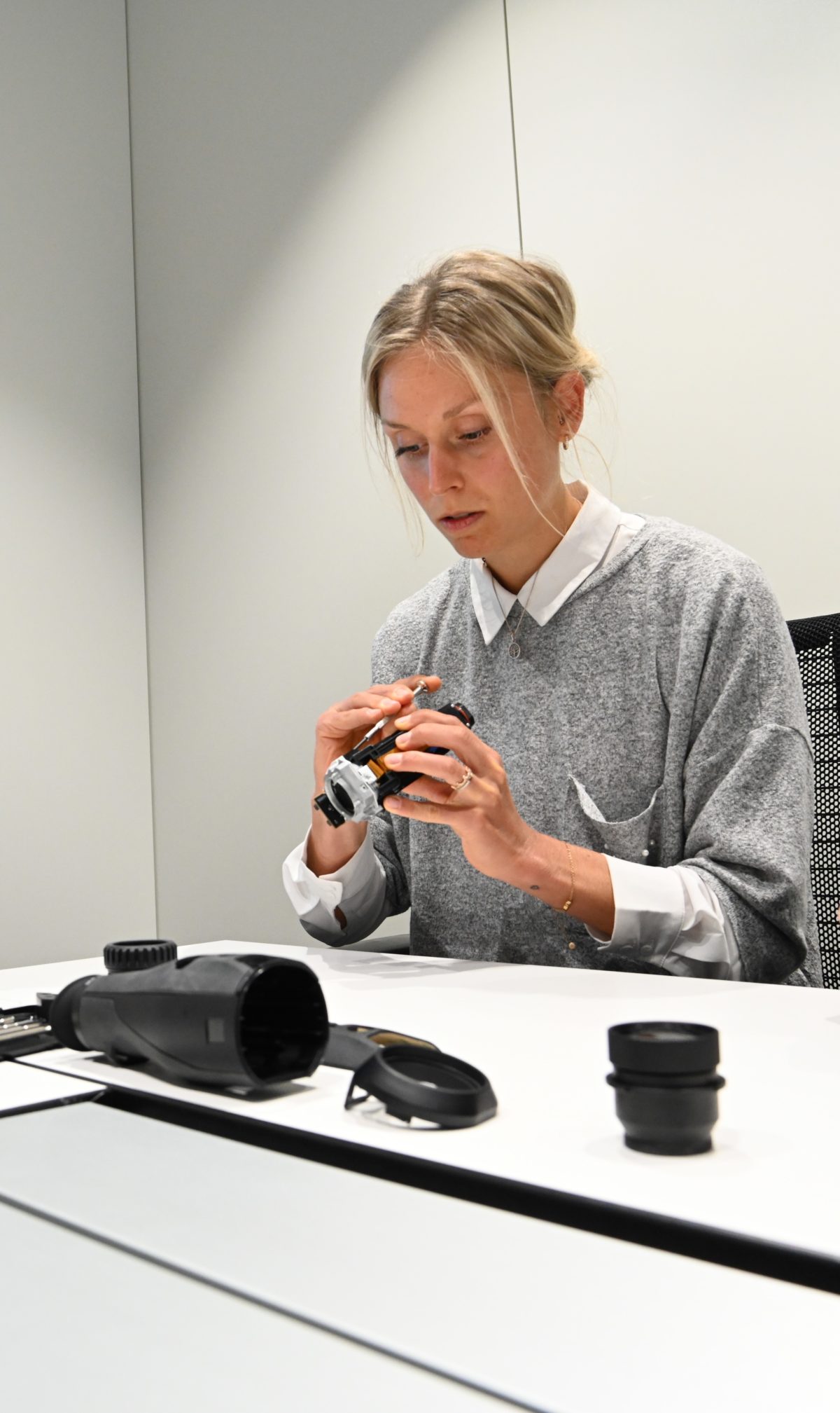 ZEISS Service – Customer-Oriented, Inhouse and Digital - Hunting