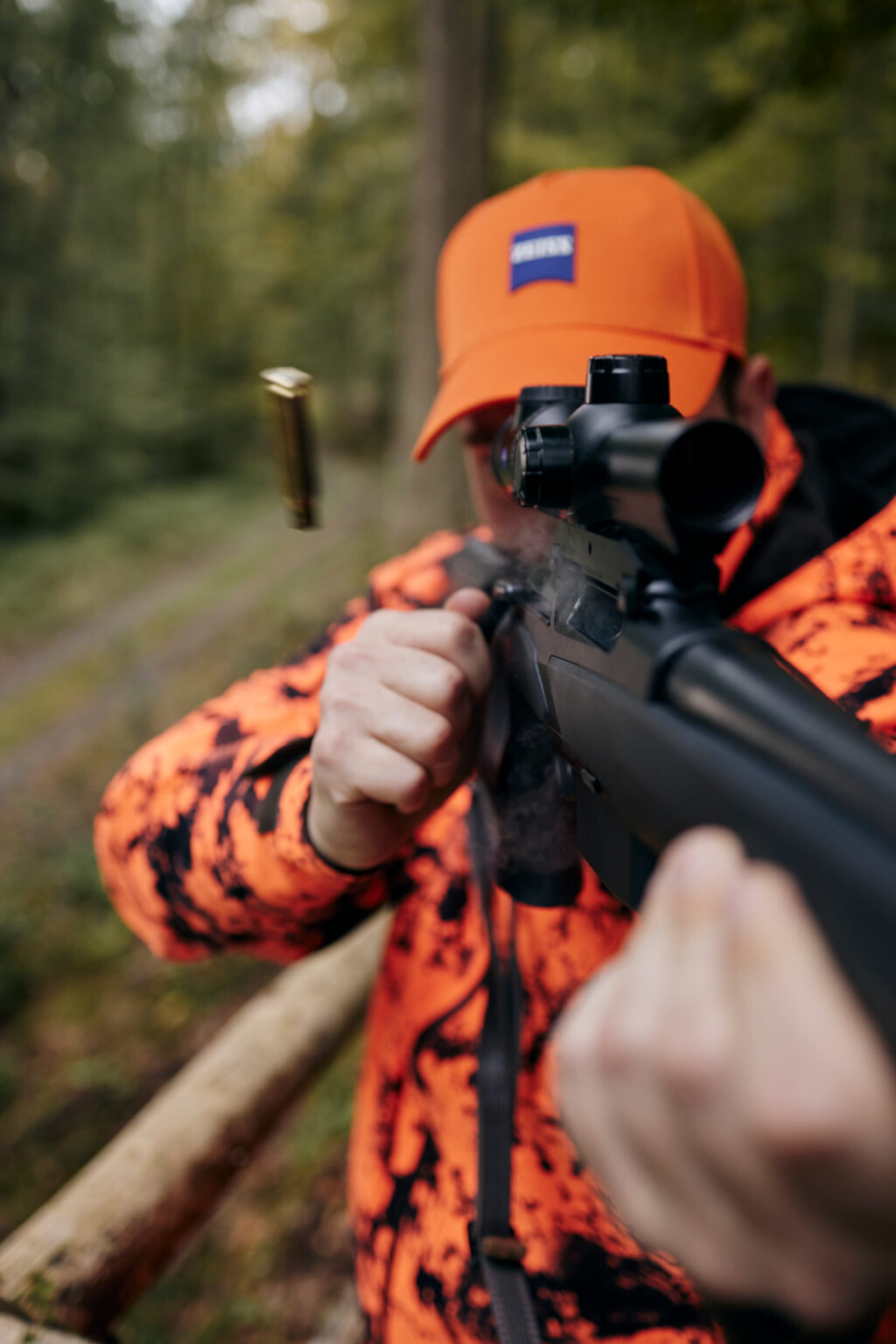 Both Eyes Wide Open - ZEISS Hunting