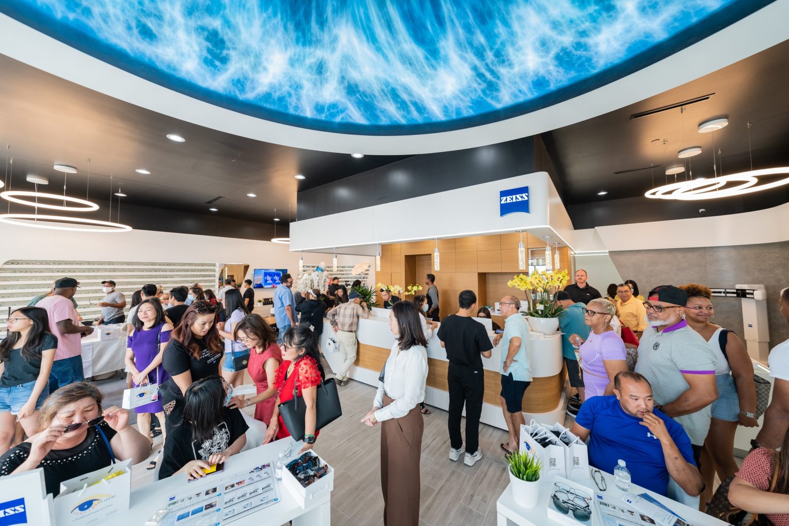 ZEISS Vision Experience Centers: A Comprehensive Guide for Eye Care ... ZEISS Vision Experience Centers: A Comprehensive Guide for Eye Care ...