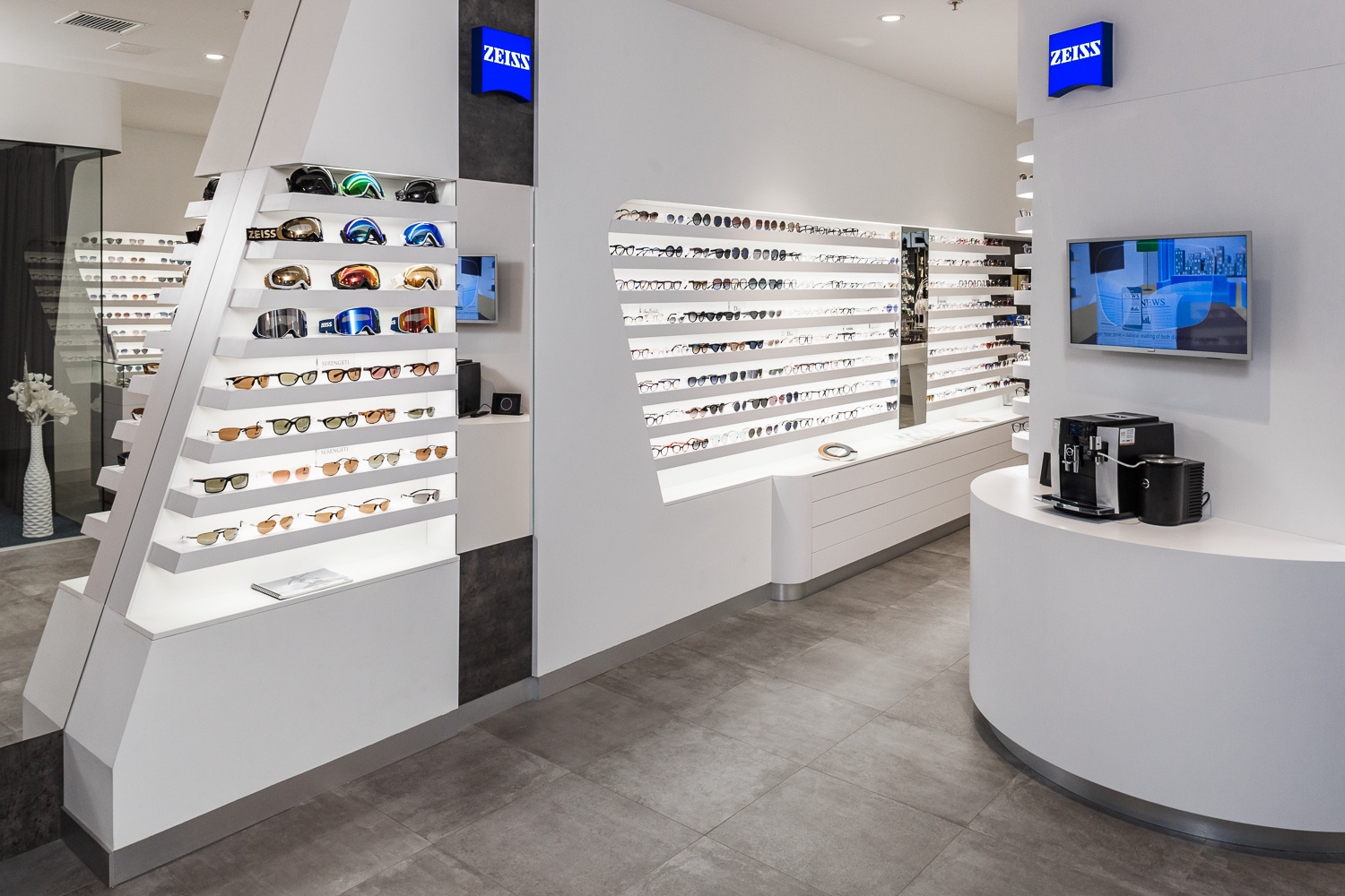 ZEISS Vision Experience Centers: A Comprehensive Guide for Eye Care Professionals - ZEISS Eye ...